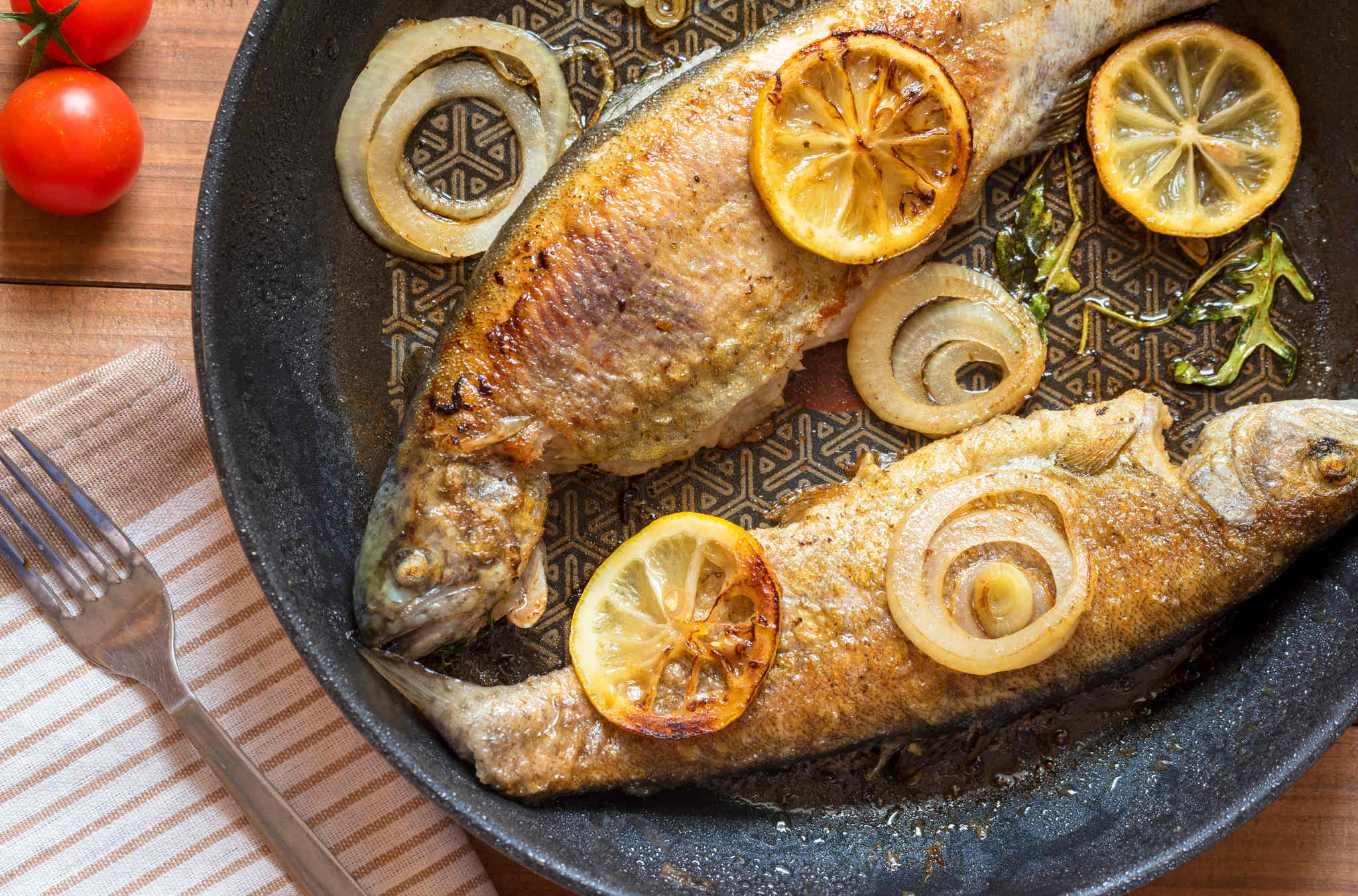 Pan-Fried Trout with Garlic, Lemon, & Parsley – Thammachart Seafood