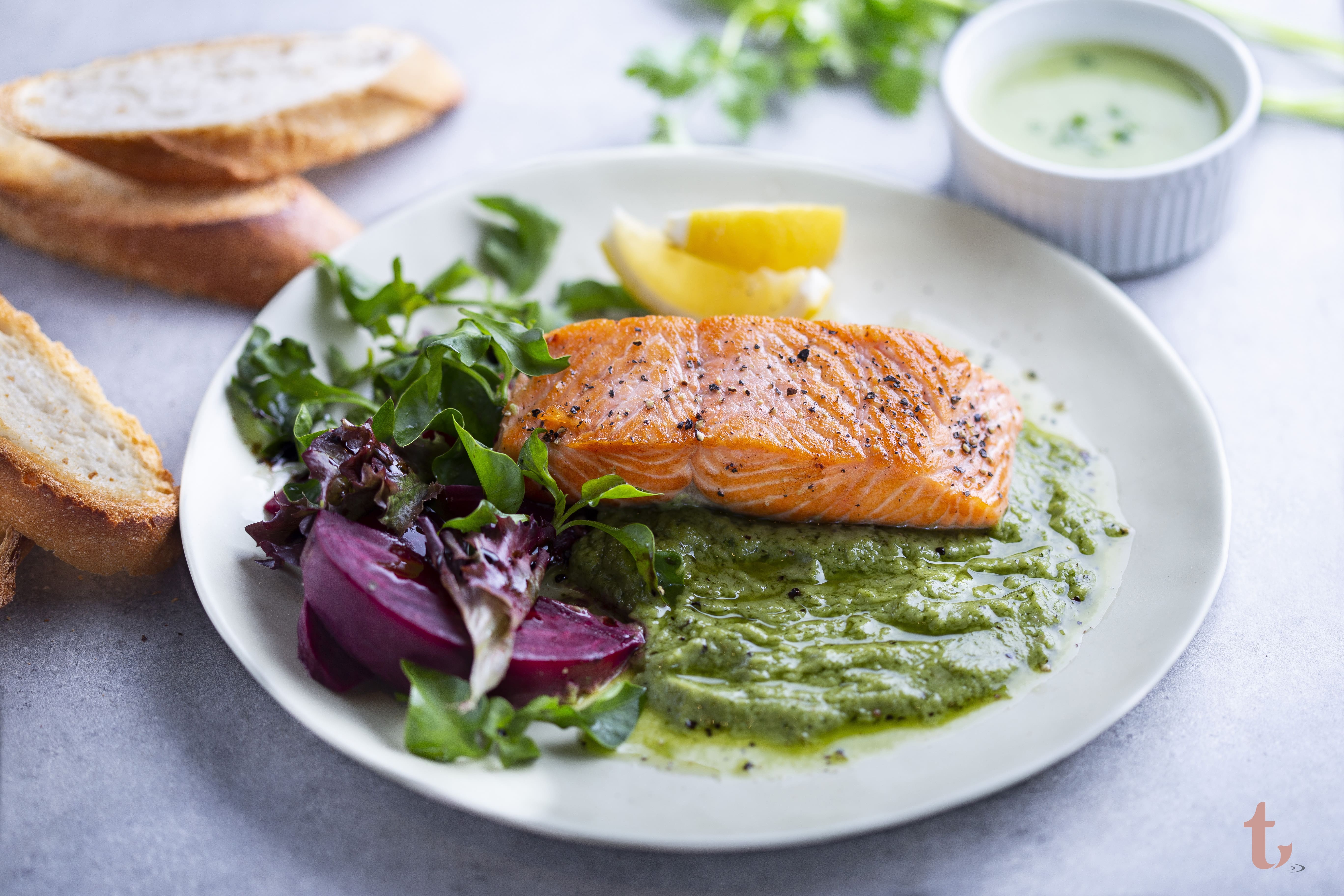 Salmon with Cannellini bean and Coriander puree – Thammachart Seafood